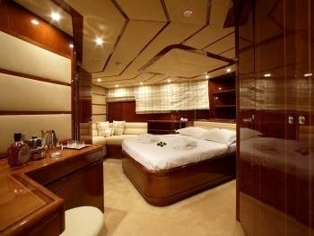 Yacht CORVUS, Halkitis Shipyard | CHARTERWORLD Luxury Superyacht Charters